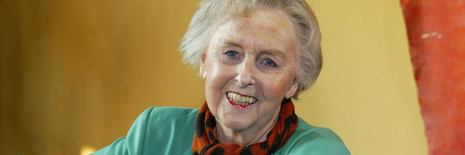 „Eine öffentliche Intellektuelle“ – Die Rundfunkjournalistin Carola ...